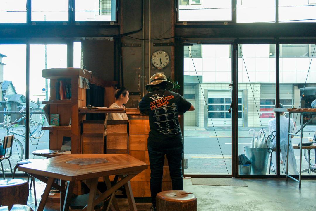 Nui.HOSTEL & BAR LOUNGE: A space and blank canvas for expectations for ...